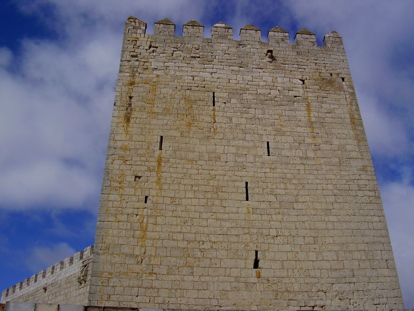 FOTOGRAFIAS: Castillo de Monzon de Campos FOTOGRAFIAS: Castillo de Monzon de Campos