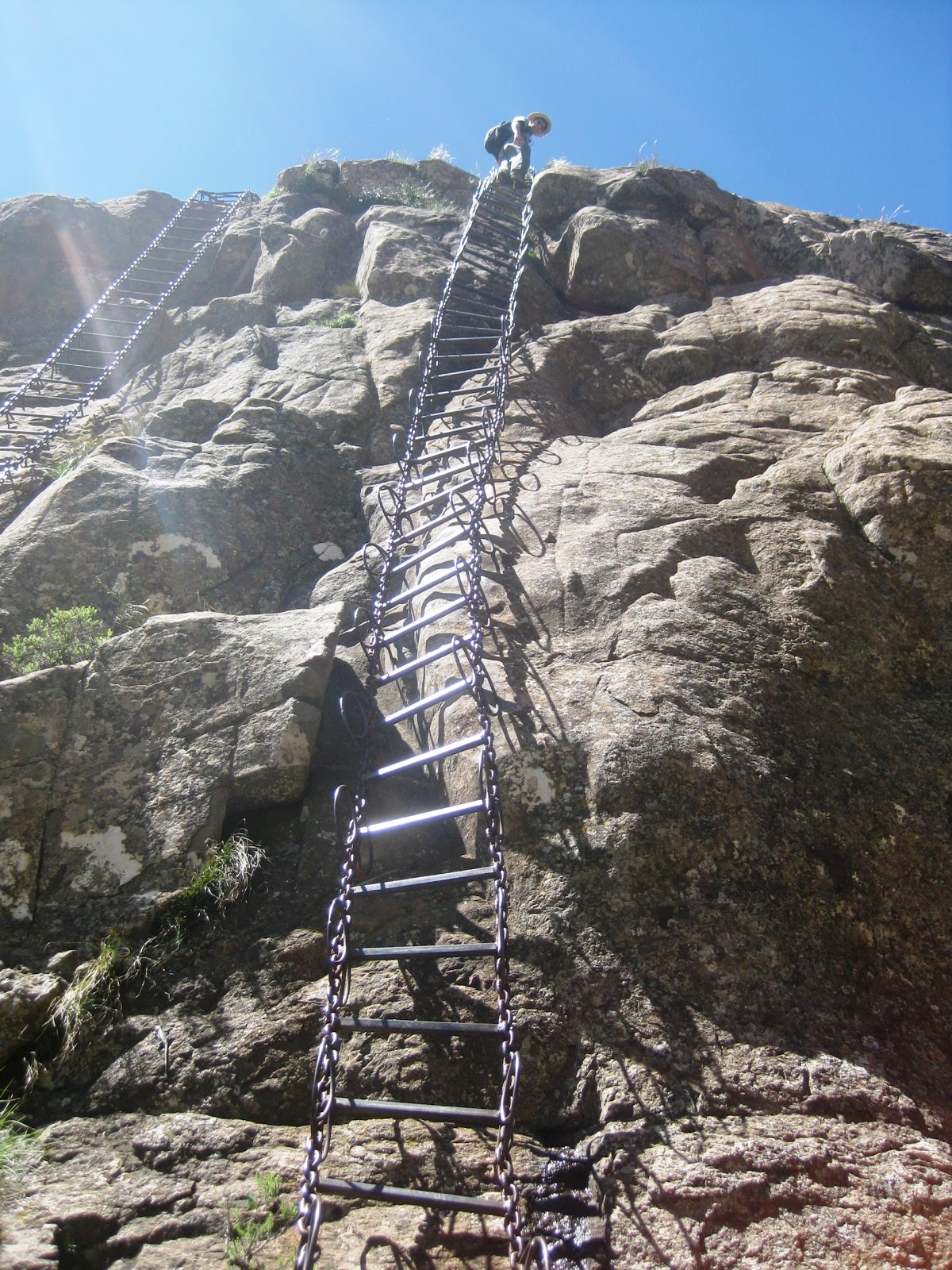 Lazarow World-Hike-About: 11.16 The Tugela and Mont-Aux-Sources hike ...