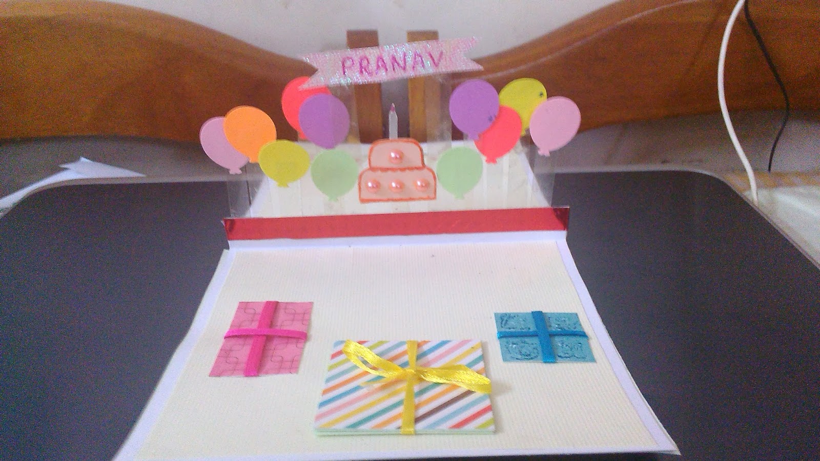 Colors of My Crafty World: Pop up balloon card