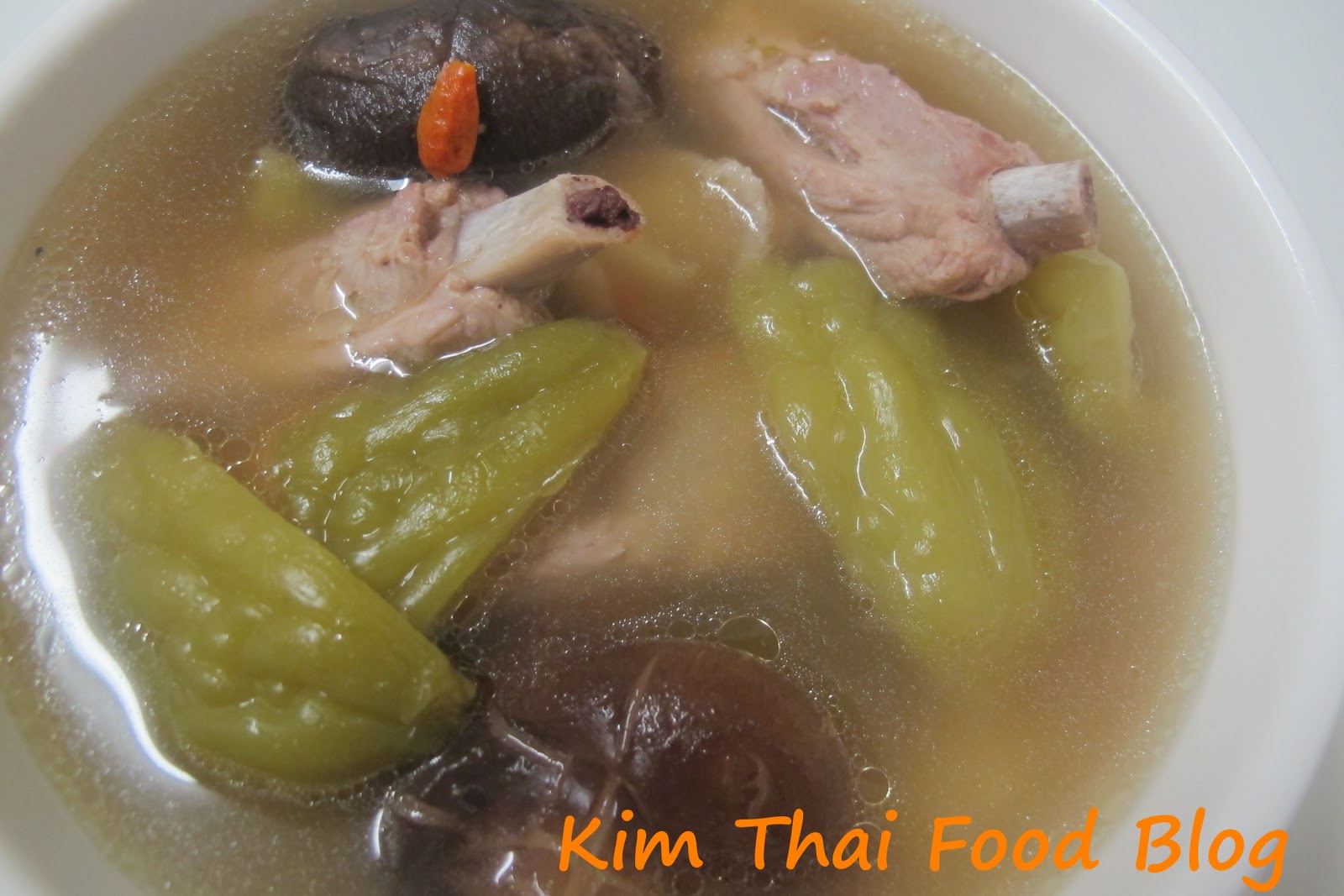 Kim Thai Food Blog: Bitter Melon With Pork Ribs Soup (Tom Kra Dook Moo Ma Ra)