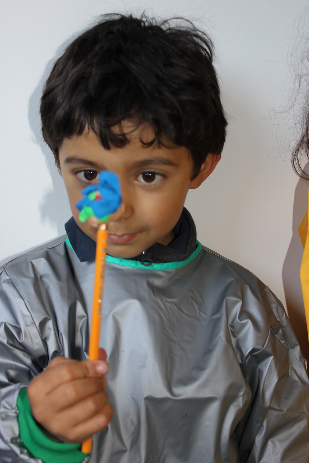 El sueño de Pipa: LA RANA ESTILO "BATIK" Y LOS LAPICES DECORADOS