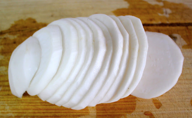 Cocinar es vivir y Bordar también: Nabos y zanahorias al gengibre ...