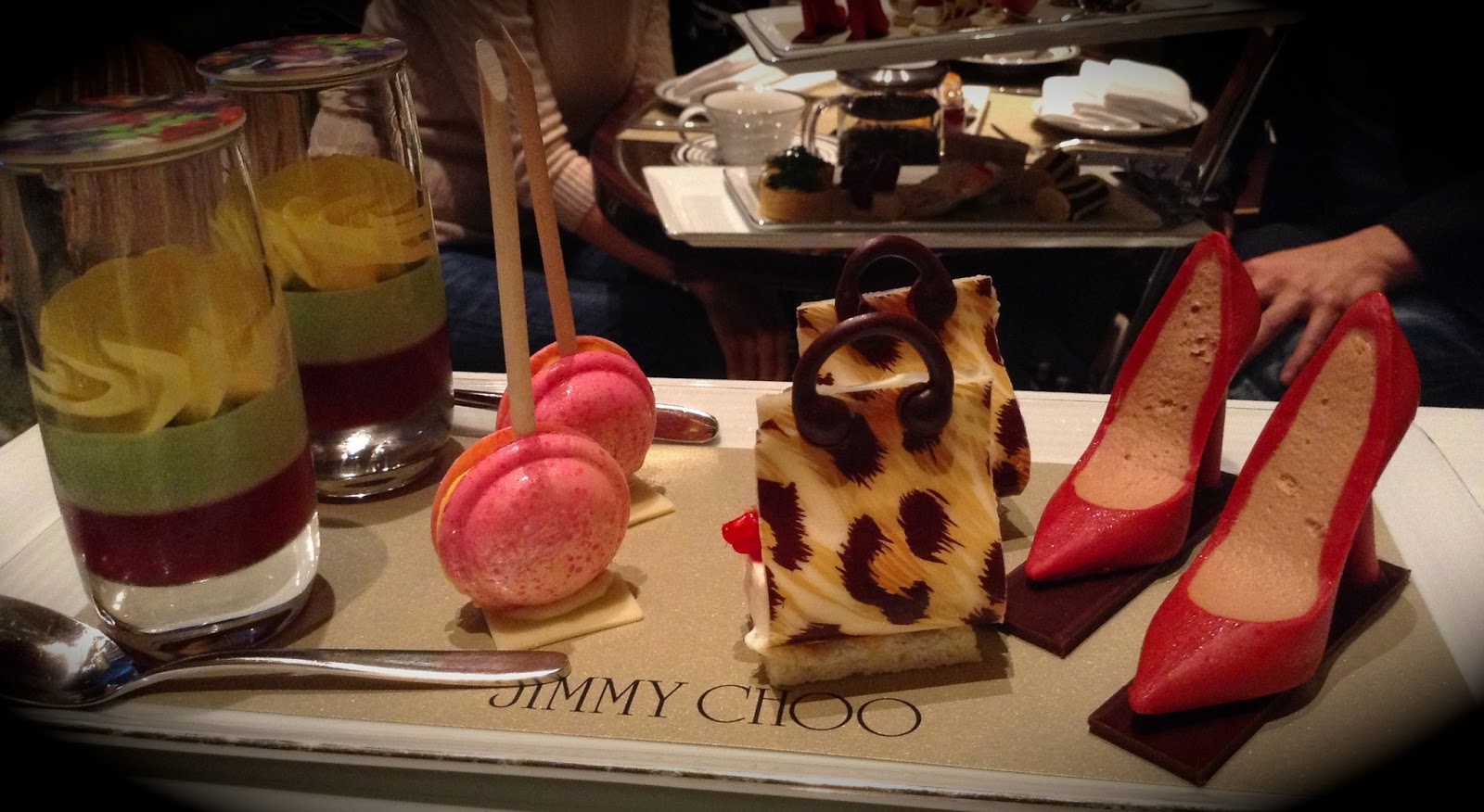 RonneeRonnie: Jimmy Choo Afternoon Tea at MO Bar, the Landmark Mandarin ...
