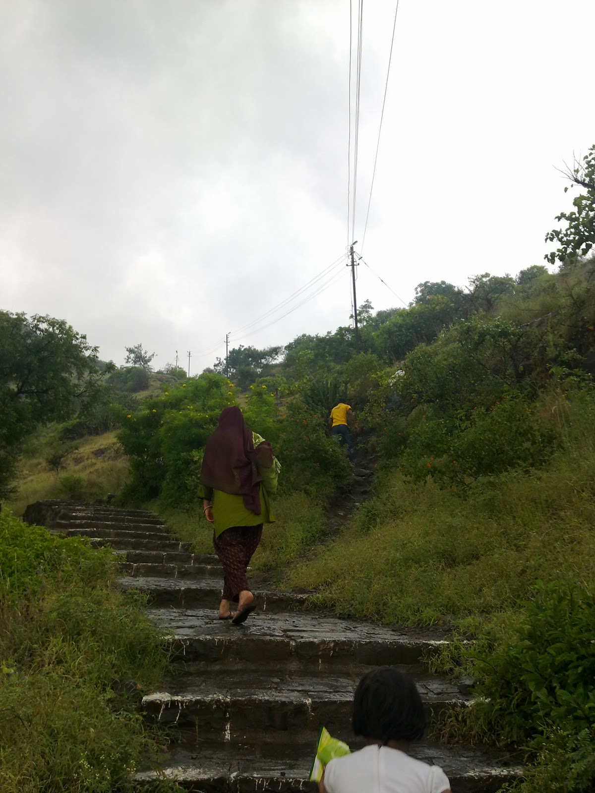 My Picnic Trip around Pune: My picnic trip around Pune - Jejuri Juna ...