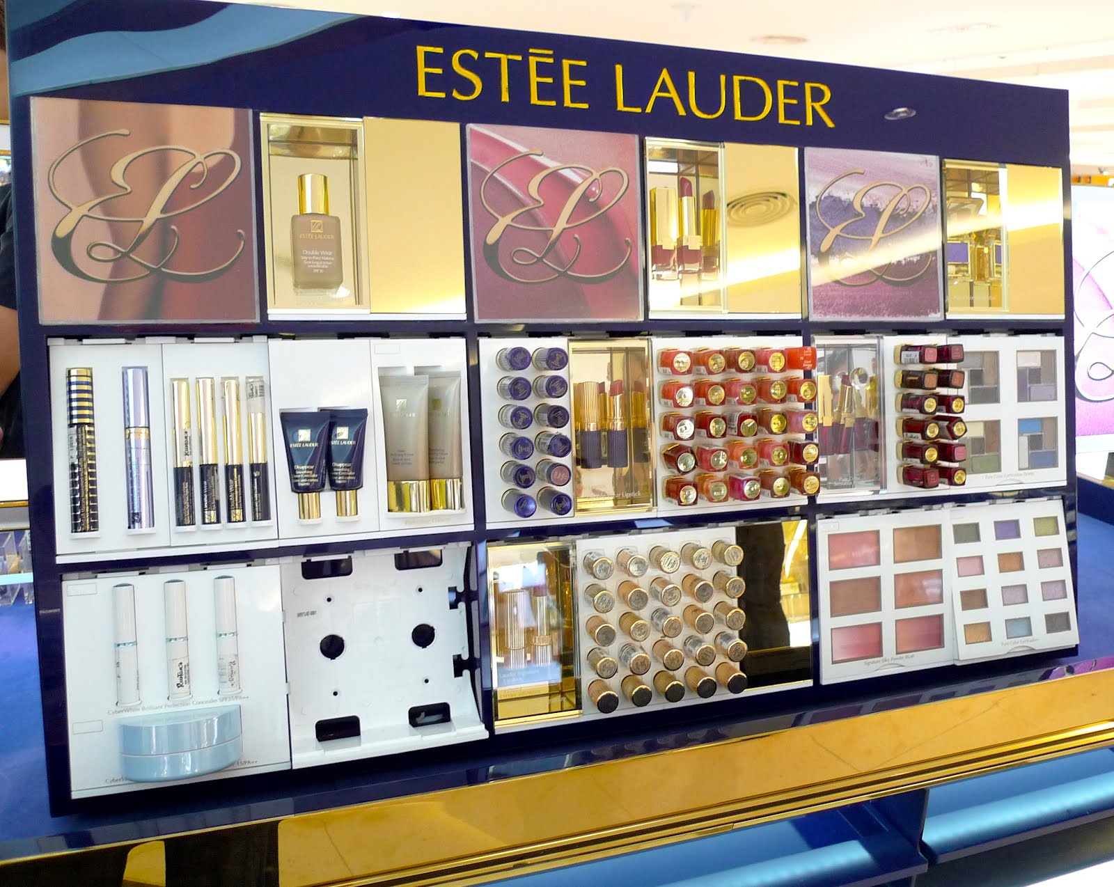 Estee Lauder's new counter at the Shangri-La Mall+New Double Wear line ...