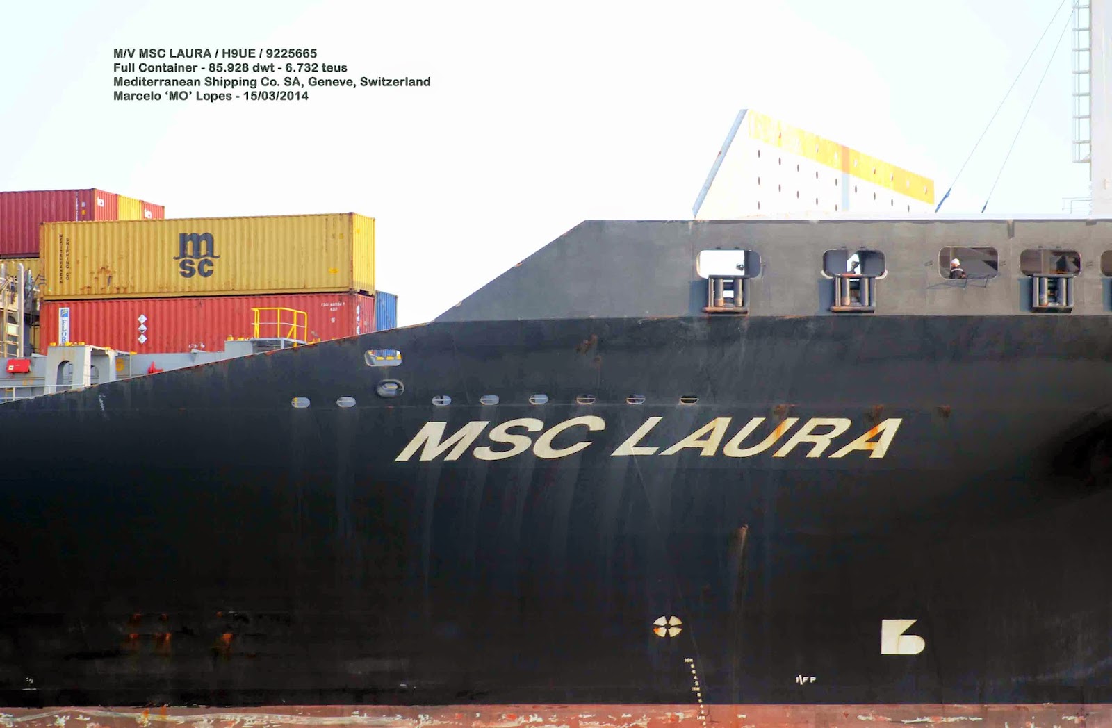 Santos Shiplovers: M/V MSC Laura / H9UE - 6.732 teus x 300,00 m ...