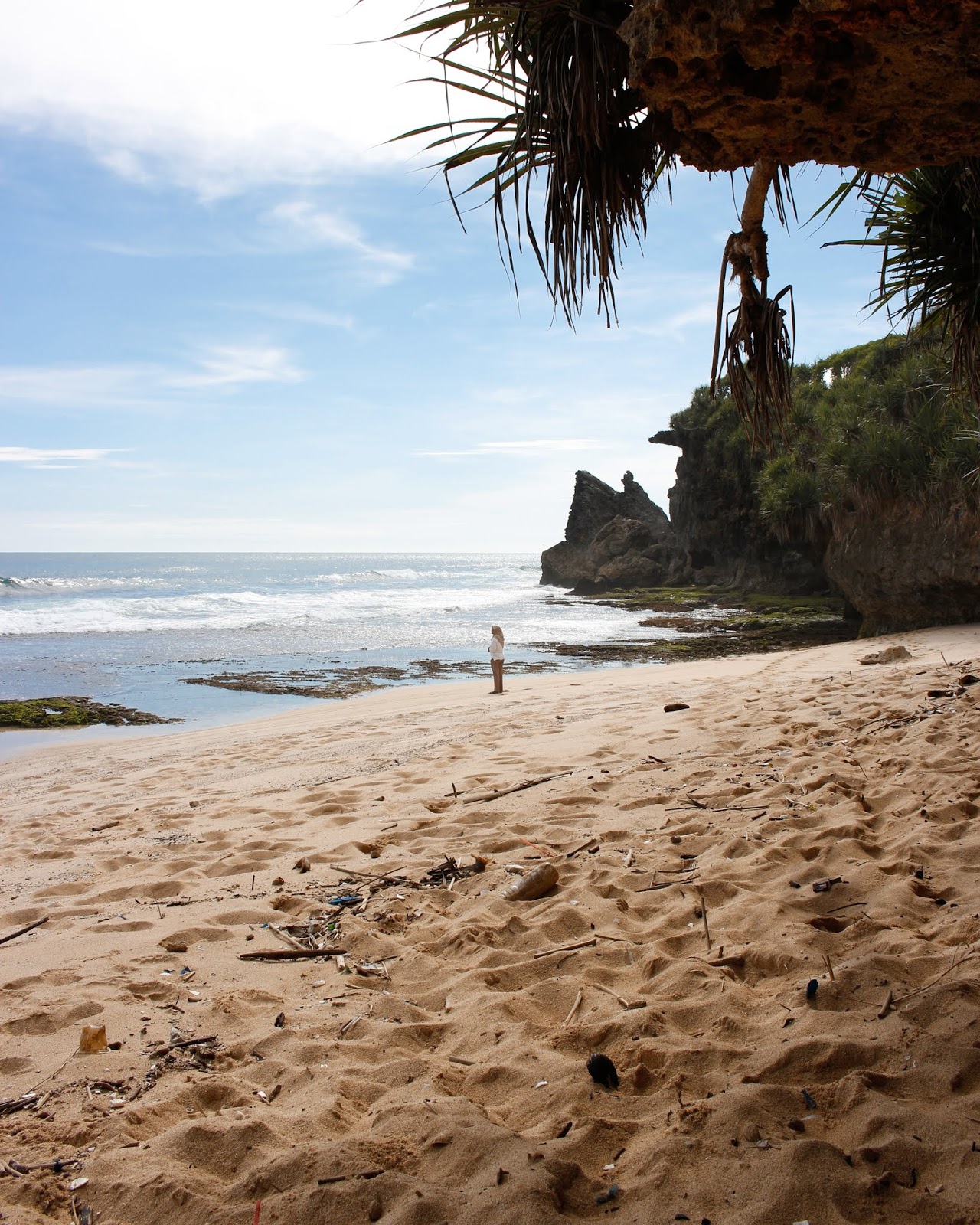 Pantai Midodaren - Perumperindo.co.id