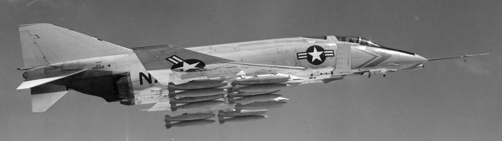 Tailhook Topics: You Can't Tell the Phantoms Without a Score Card