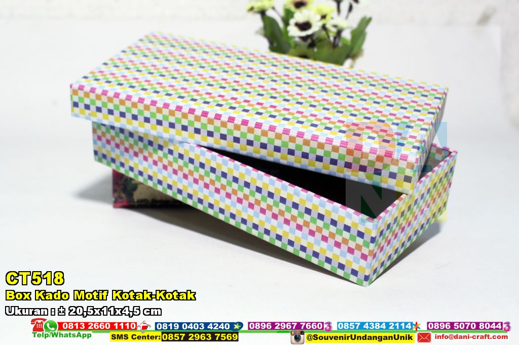 Box Kado Motif Kotak-Kotak | Souvenir Pernikahan