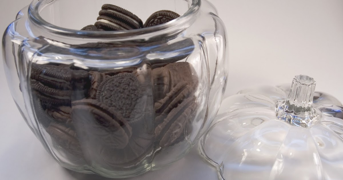 Snicker Cheesecake Squares With Oreo Crust