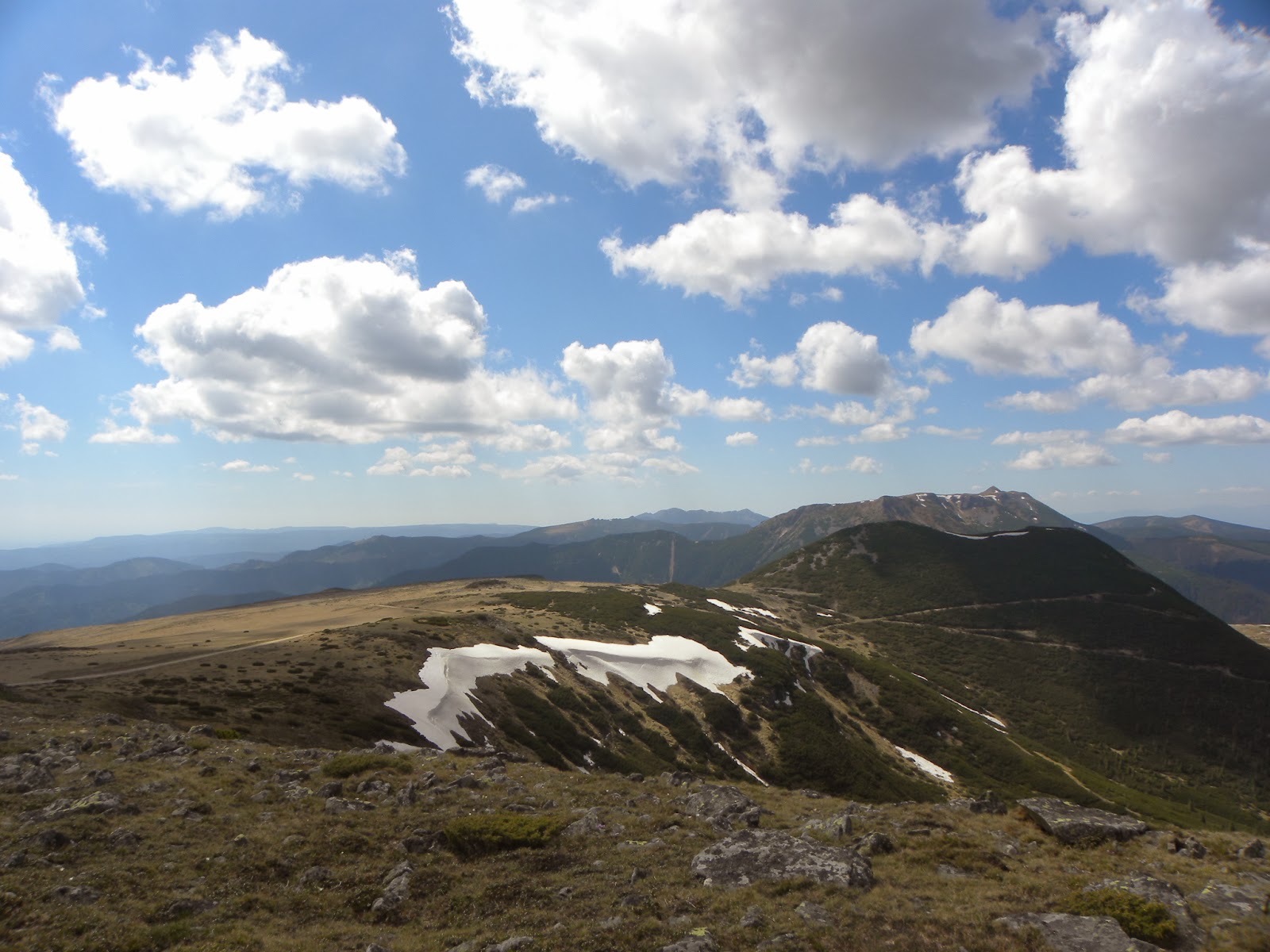 Munte, fotografie si nu numai: Muntii Calimani - vf Retitis (2021 m)
