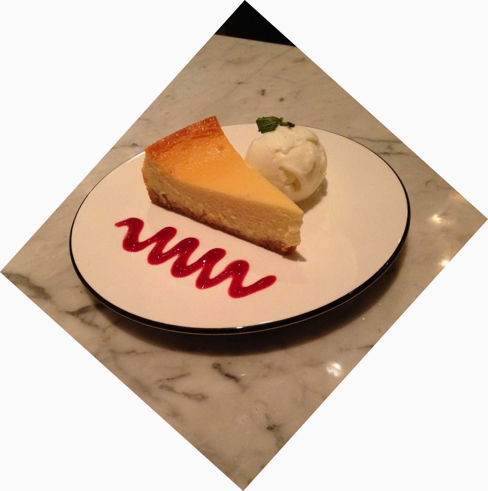 The Eating Beauty: Foodie Review: Pizza Express, Colaba, Mumbai