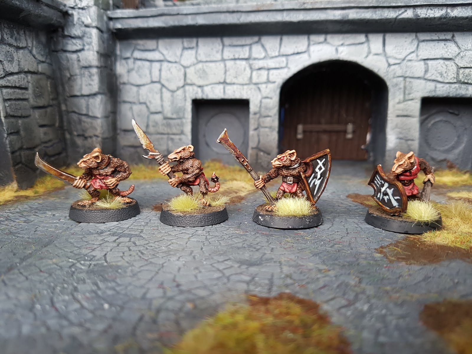Another wargaming blog: Skaven, Skaven everywhere, and the leadpile it ...