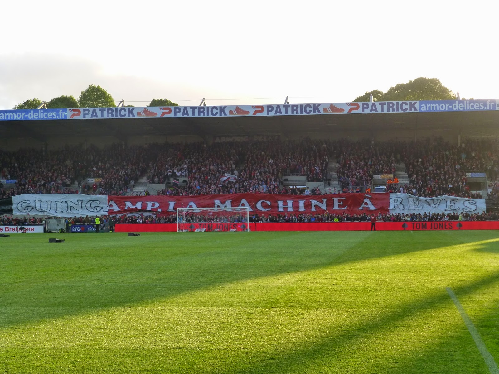 Extreme Football Tourism: FRANCE: En Avant Guingamp