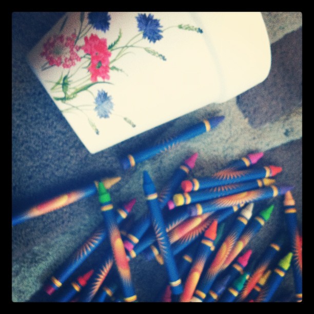 Elmo's World: Crayon Craft #1 | Shipwrecked on Fabulous Island