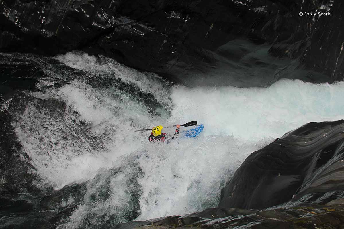 PASSION4ADVENTURE: The first descent of Toaroha Canyon, New Zealand