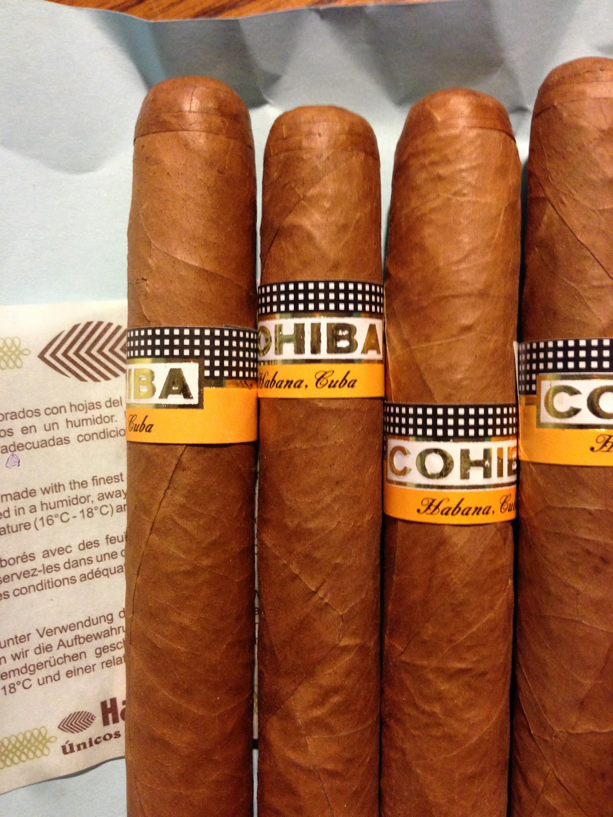 Cigar Log and Ratings Blog: April 2013