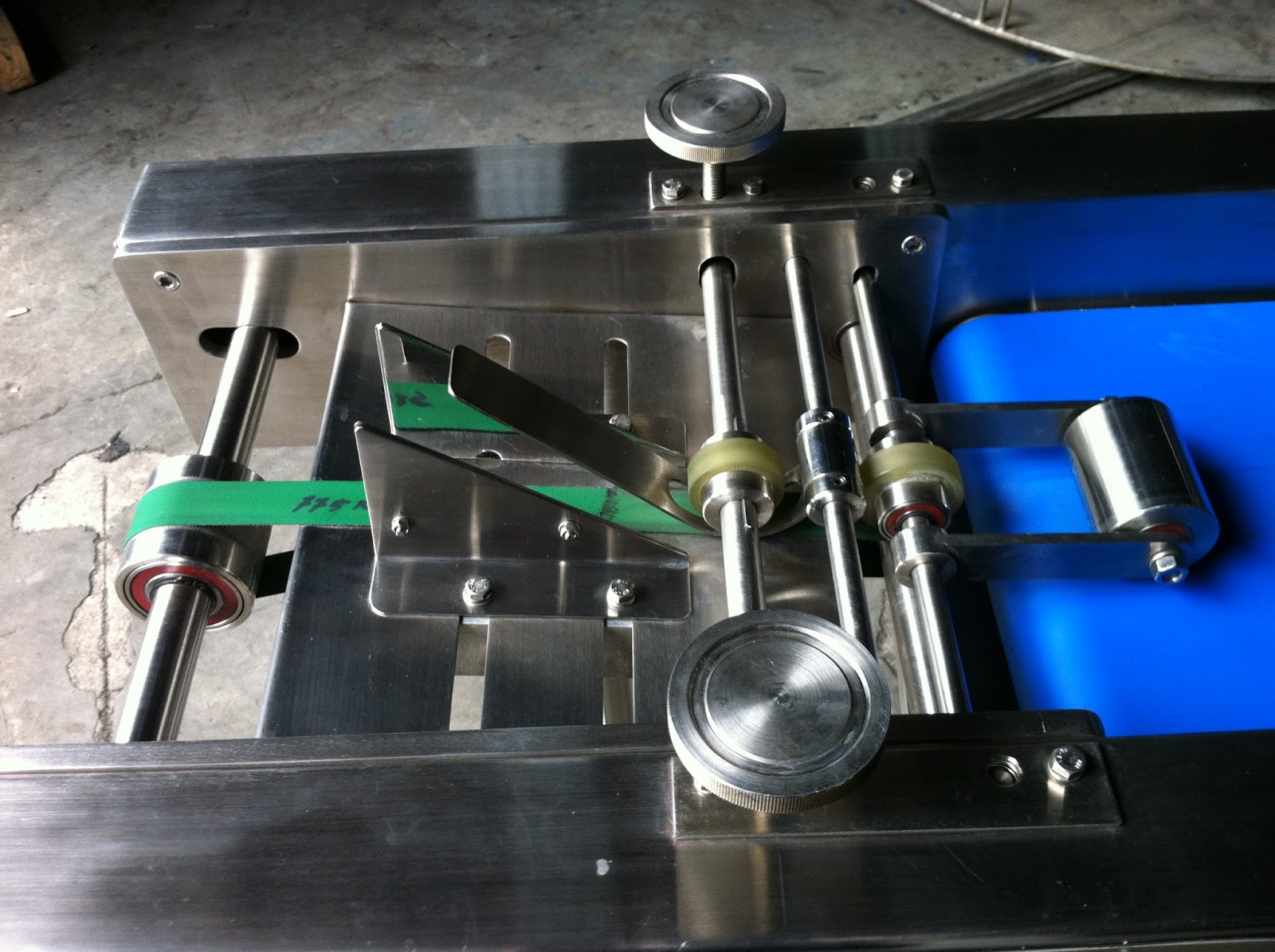 MESIN INDUSTRI FARMASI: KONVEYOR / CONVEYOR JET PRINTER CODING