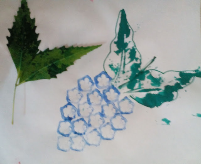 Mom-The First Teacher: Lady's Finger Printing