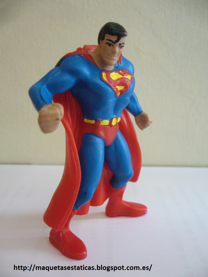 Maquetismo Estático: Superman