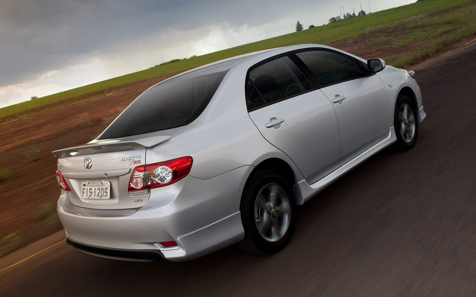 Toyota Corolla XRS 2013: fotos, consumo, desempenho