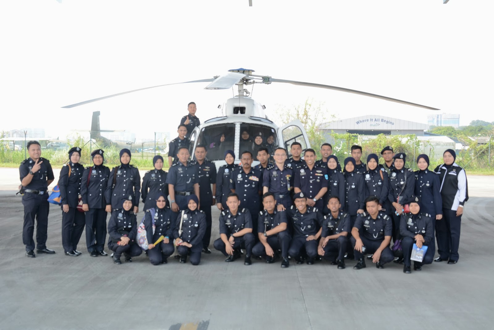LAWATAN SKUAD INTER SUKSIS UM KE PASUKAN GERAKAN UDARA ~ BLOG KOR ...