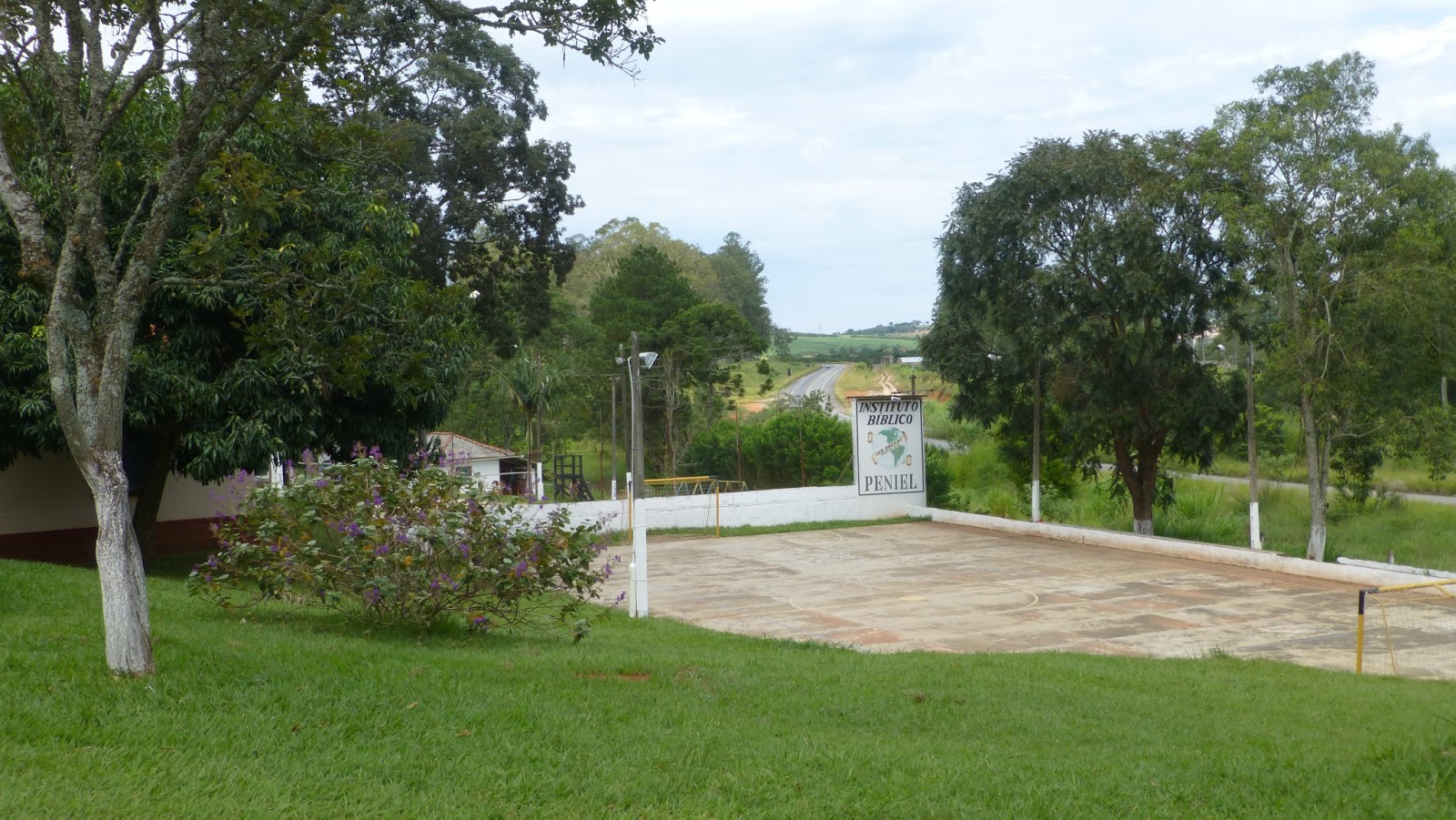 Instituto Bíblico Peniel: Quem somos