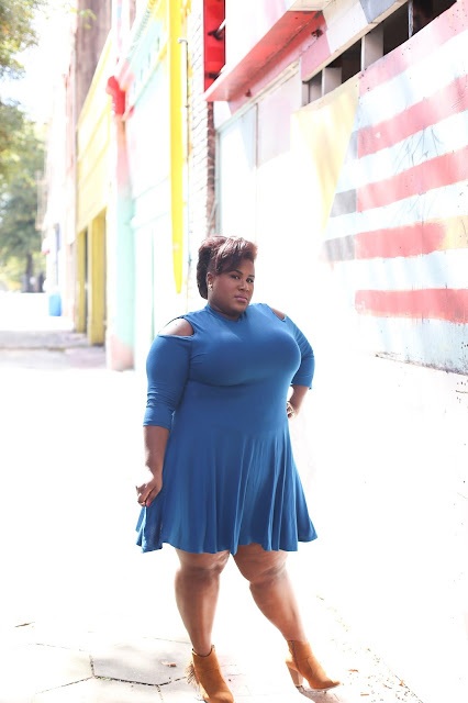 Laydee Posh: About Laydee