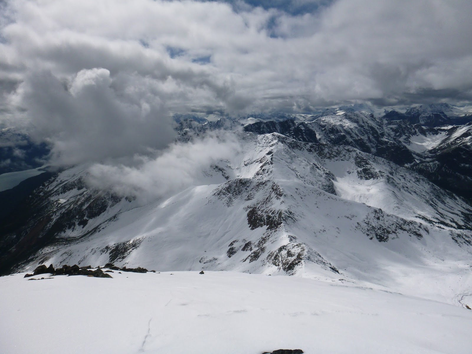 Paddle Across: Niut Range Paddle and Hikes