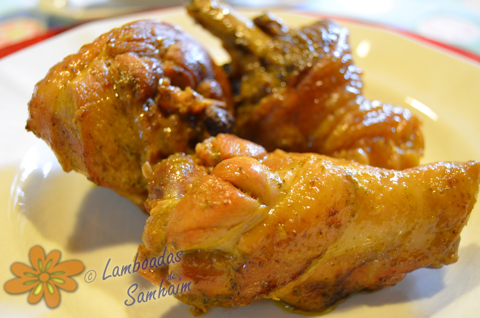 Lamboadas de Samhaim: Pollo en salsa de mojo y mango