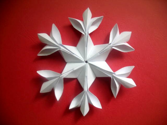 INTERFERENTE: Fulg de primavara/Origami spring snowflake