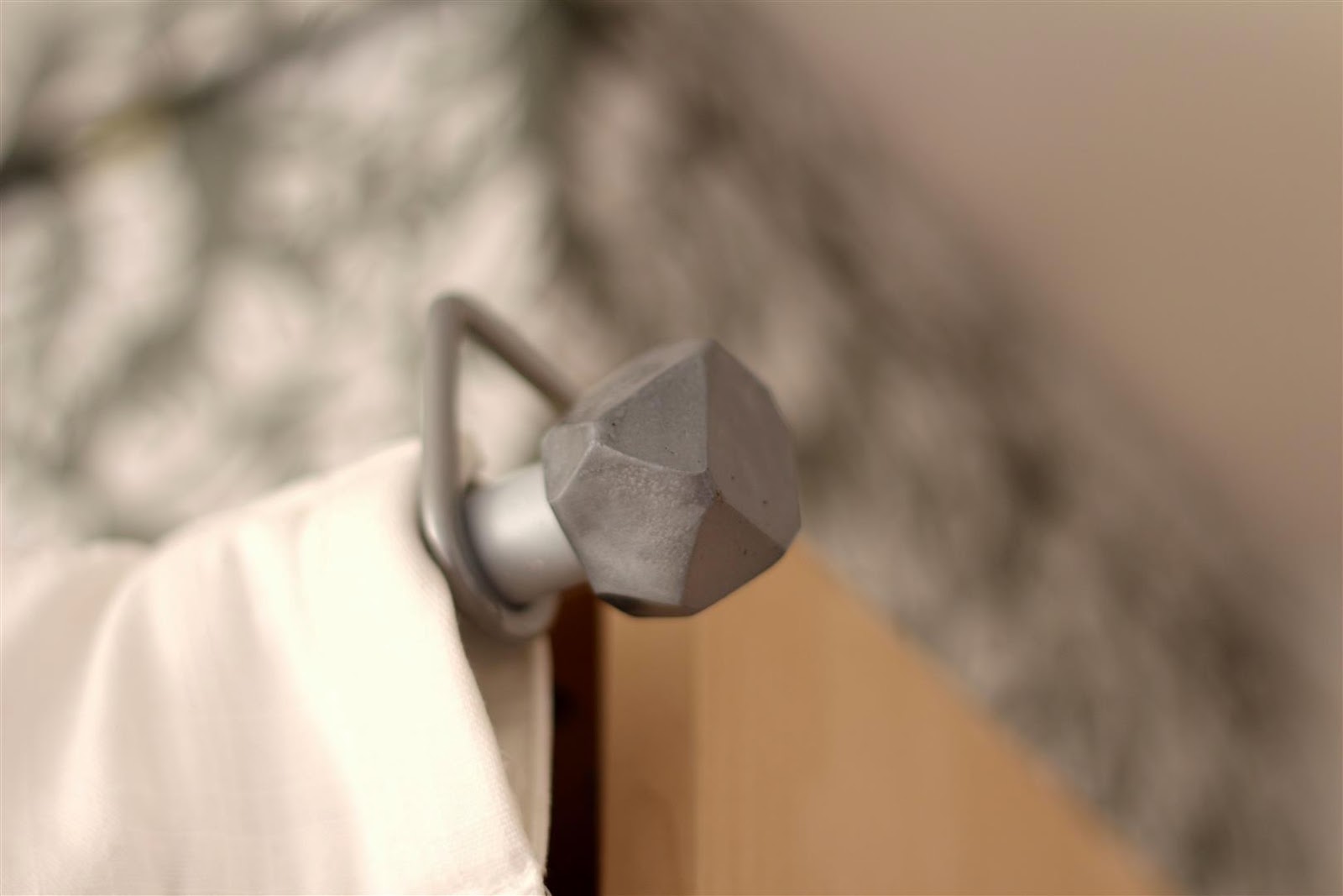 emuse: Geometric clay finials