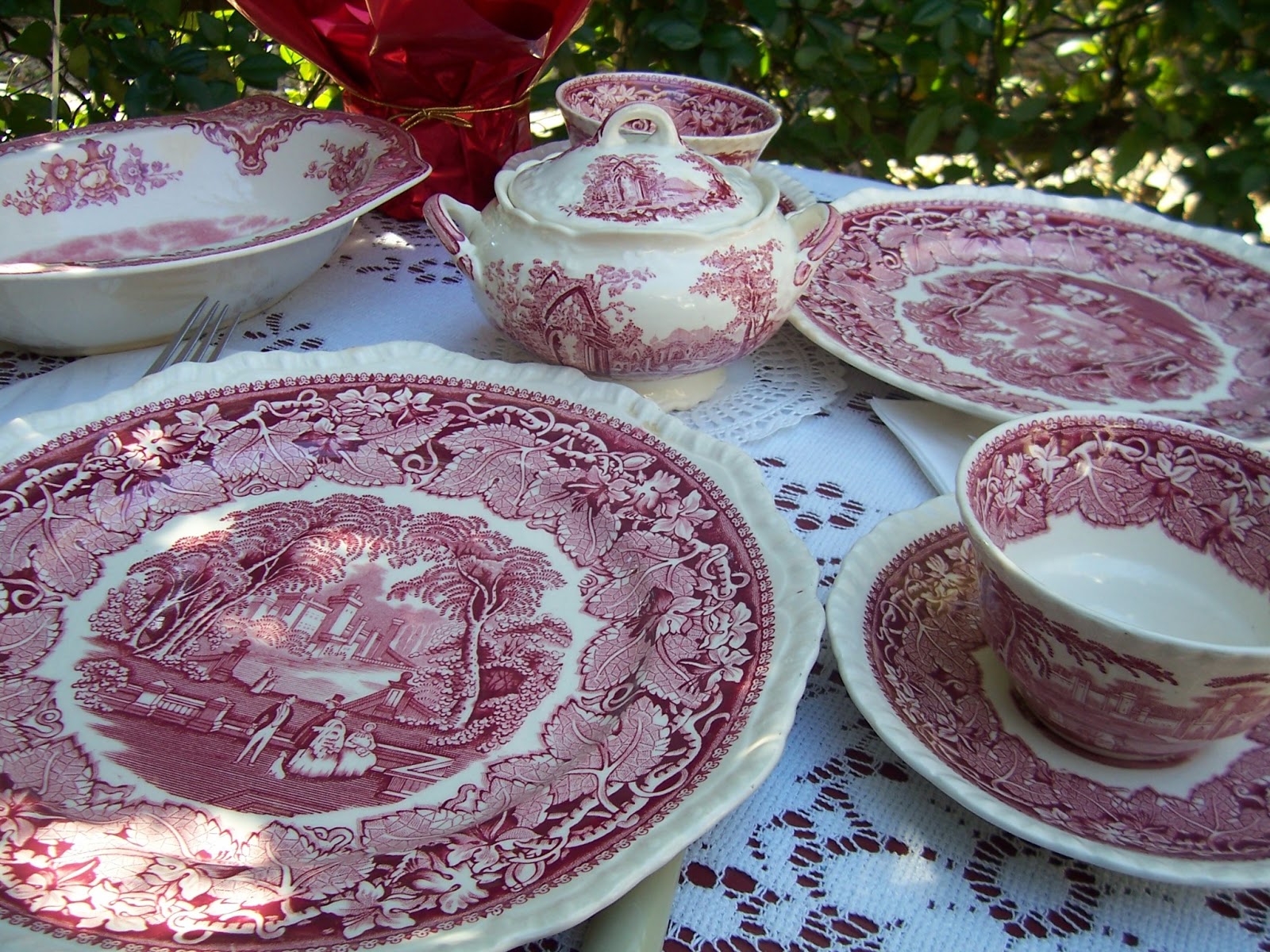 Two Cottages And Tea: Collecting Red Transferware