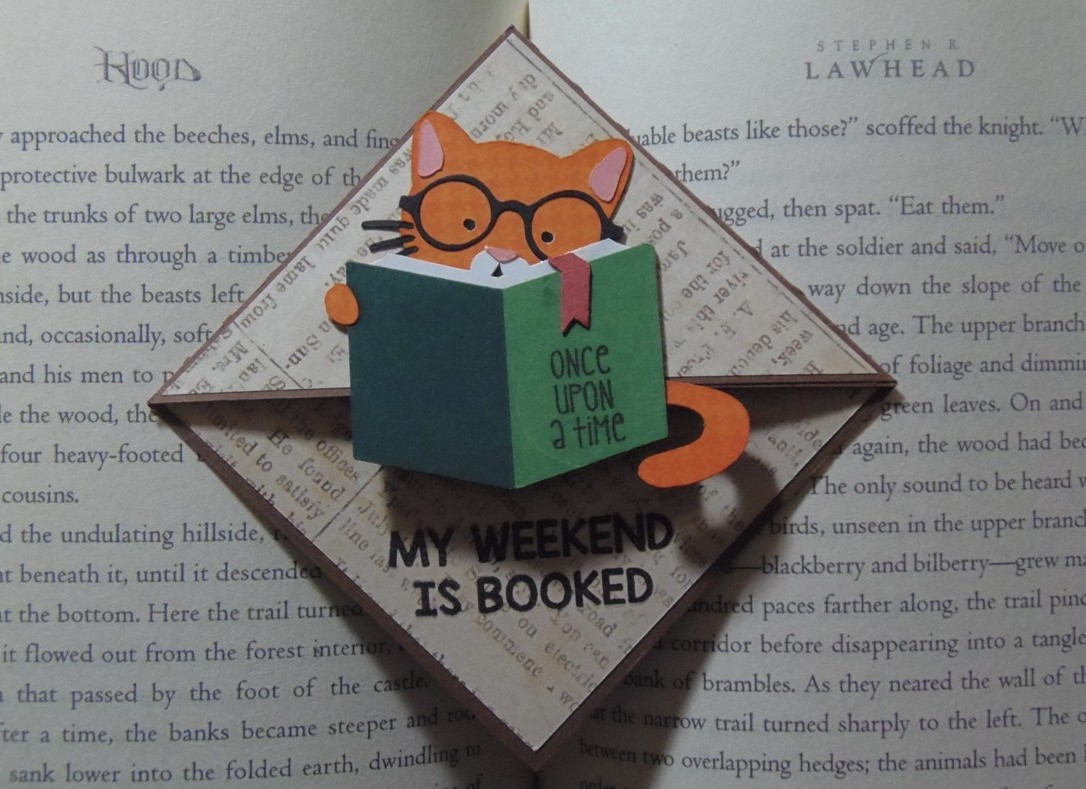 Craft with Bee: Corner Bookmark