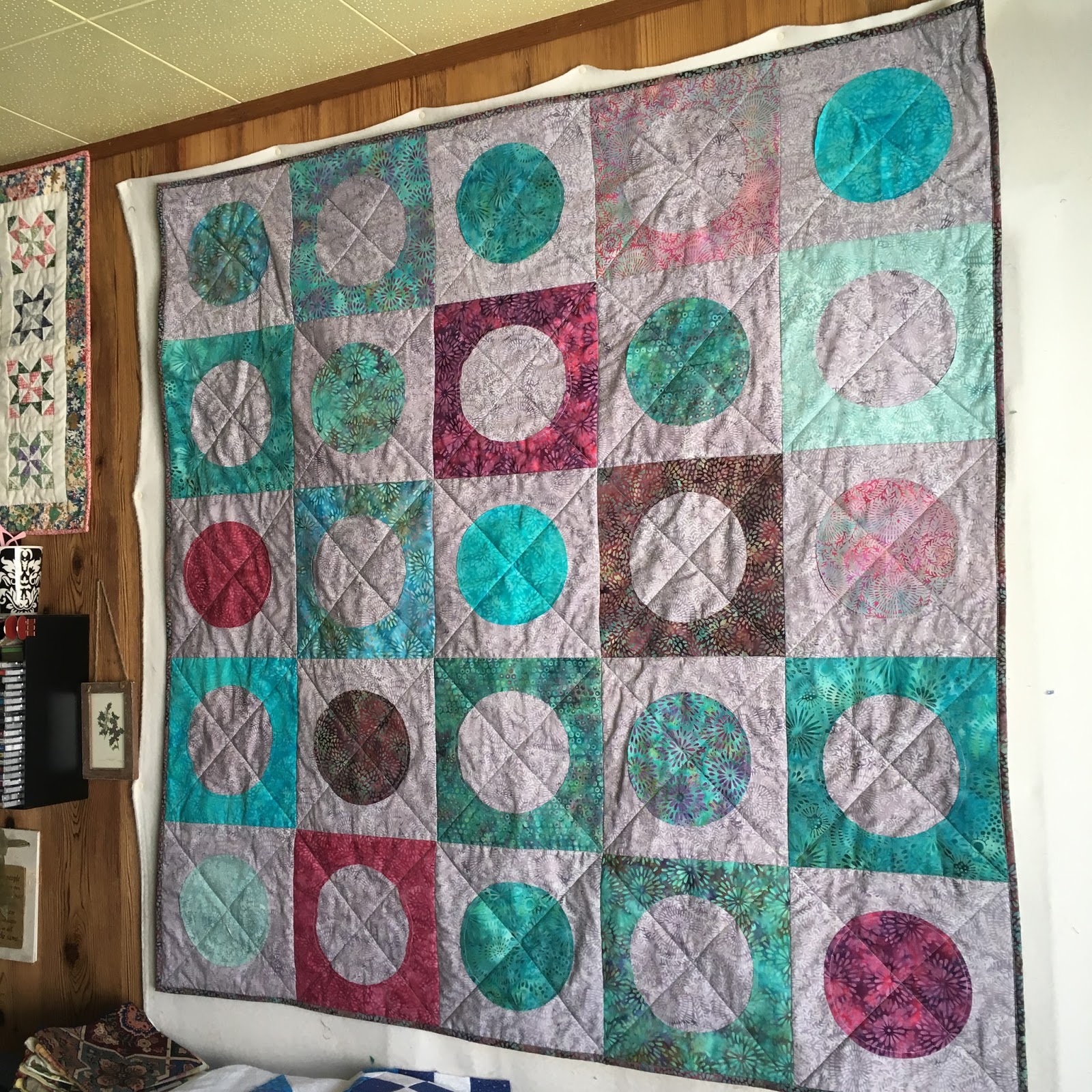 PamelaQuilts: Another Modern Challenge Quilt!