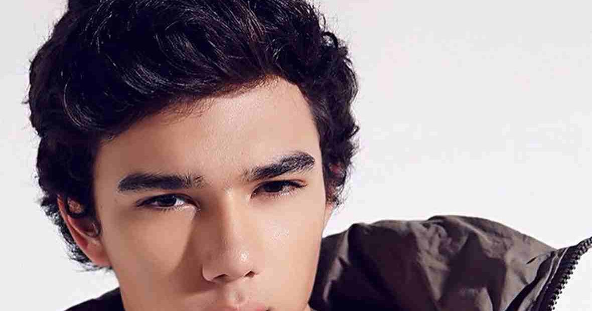 Biodata dan Foto Jeff Smith Terbaru | Informasi Biodata Populer