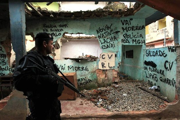 Realidad, ficción y favelas ~ El Peregrino Gris