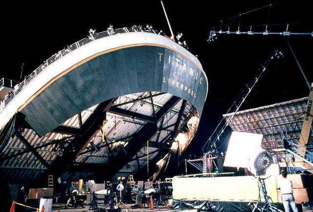 30 Amazing Behind the Scenes Photographs From the Making of ‘Titanic ...