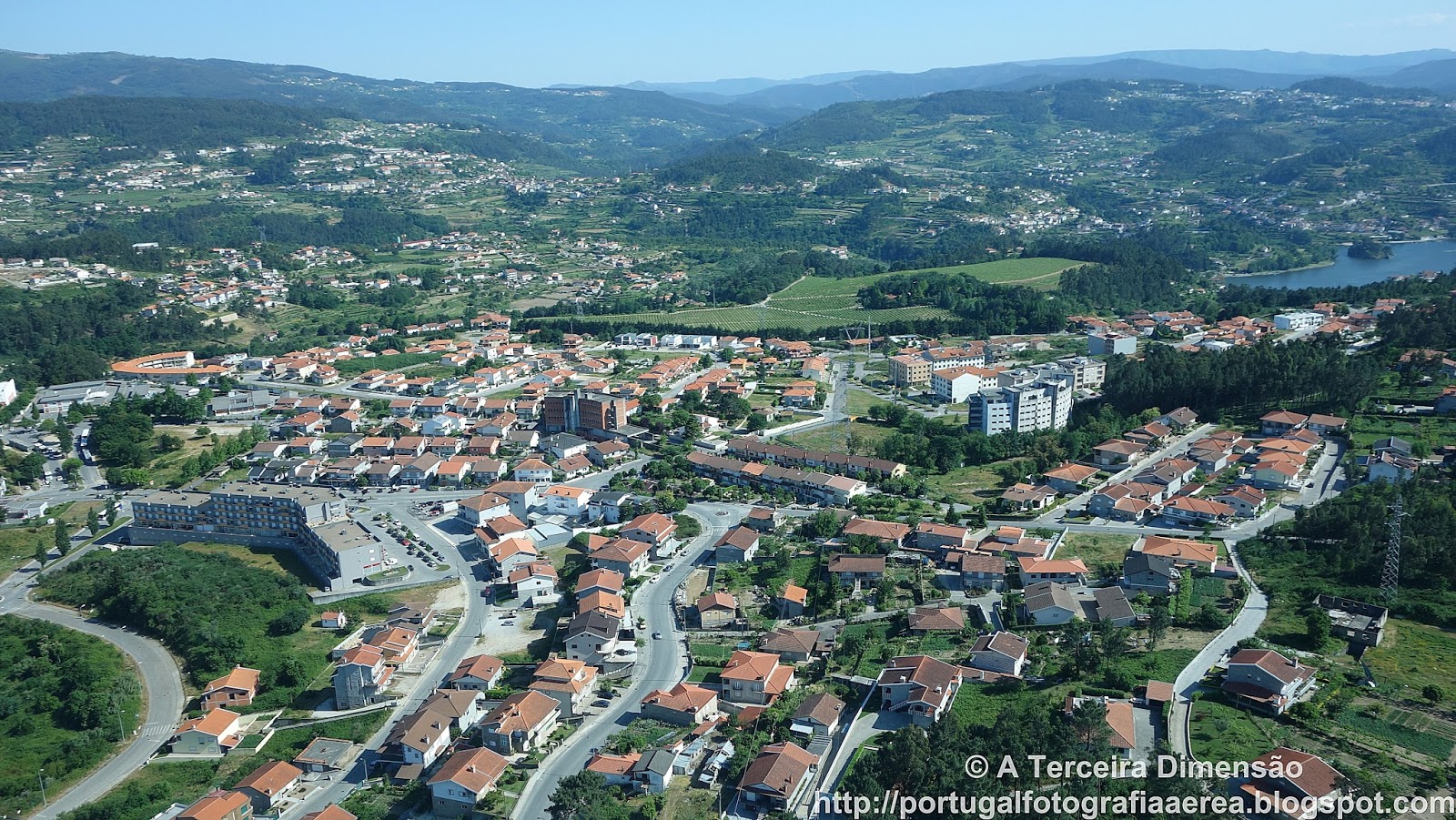 A Terceira Dimensão: Alpendorada e Matos