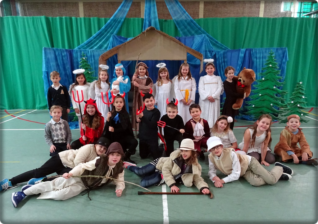 SCENARIUSZE PRZEDSTAWIEŃ: REPERTUAR TEATRZYKU Pleciugi SCENARIUSZE PRZEDSTAWIEŃ: REPERTUAR TEATRZYKU Pleciugi