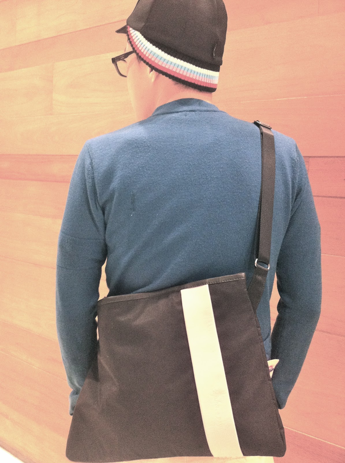 肯尼啦啦: 不負責開箱：Rapha + Paul Smith Musette