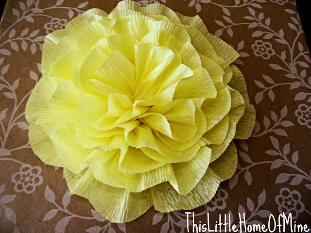 This Little Home of Mine: Gift Wrapping with Crepe Paper