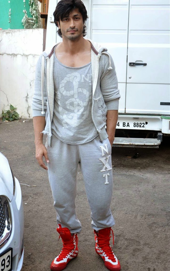 Bollywood Actor Vidyut Jamwal Latest Stills - Cine Gallery