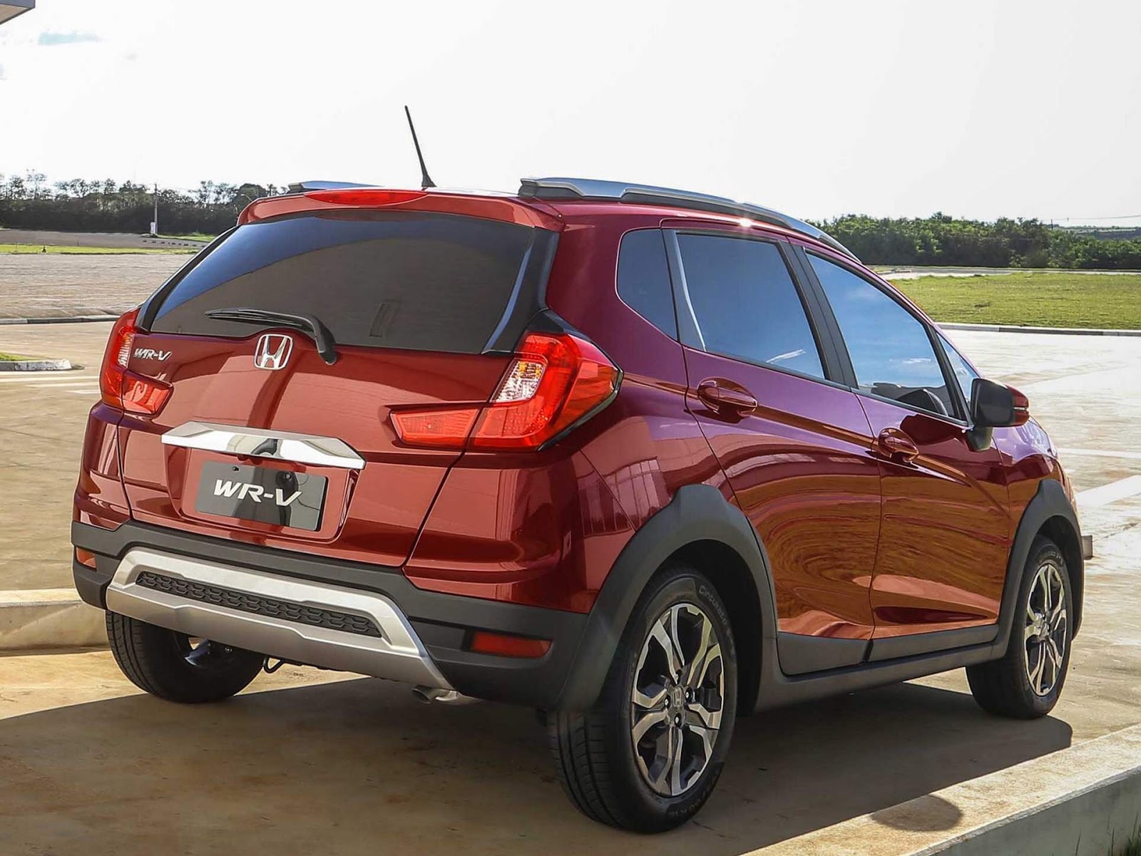 Honda WR-V 2017: detalhes, consumo e ficha técnica