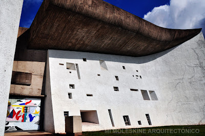 Mi Moleskine Arquitectónico: LE CORBUSIER: CAPILLA DE NOTRE DAME DU ...