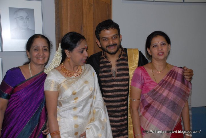 Sriranjani Malavi: Aikya 2011-Sudha Raghunathan & TM Krishna