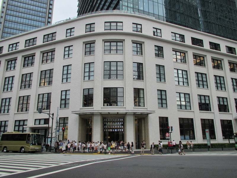 A Hundred Views of Edo: KITTE(キッテ) 丸の内 KITTE Marunouchi