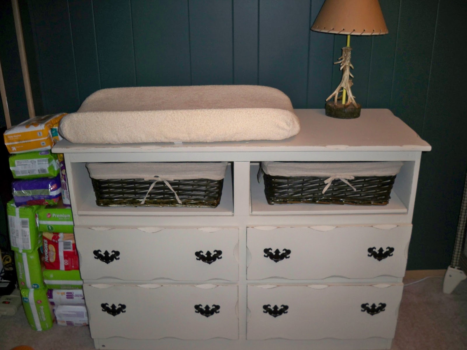 Blogitty, Blog, Blog, Blog!: What I Made Monday... Dresser Upcycle