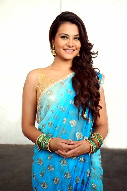 Naziya Latest Hot Photo Stills - Ophotoshoot