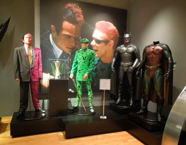 Hollywood Movie Costumes and Props: 75th Anniversary Batman exhibit on ...